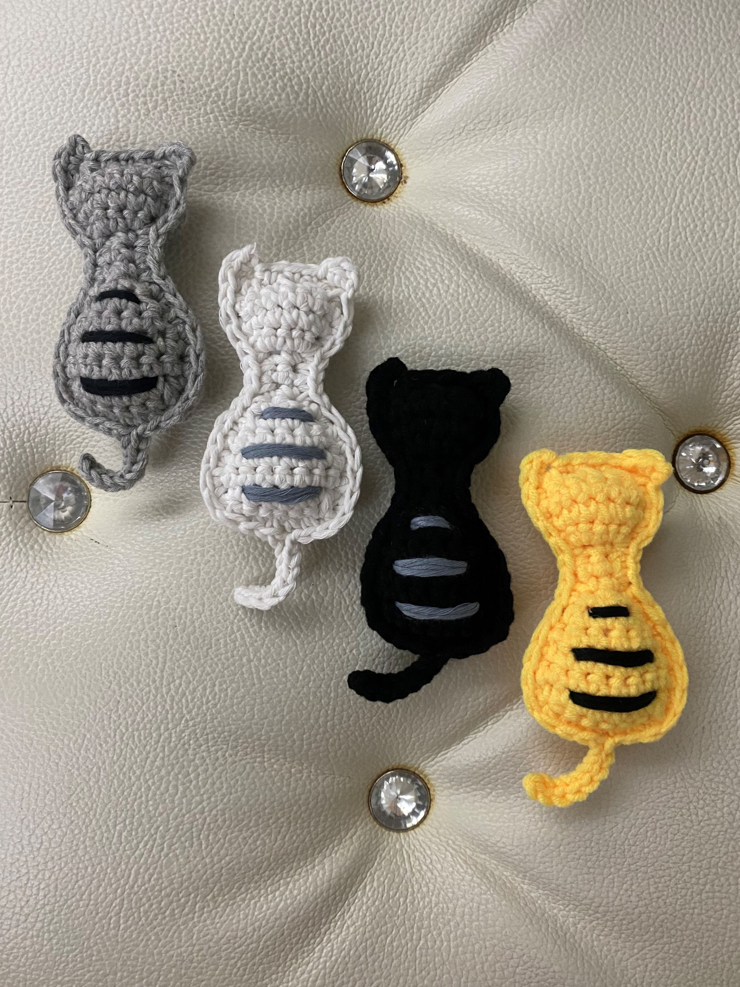 Cat Silhouette Charm [PDF Pattern, Beginner level] – nanari.crochet